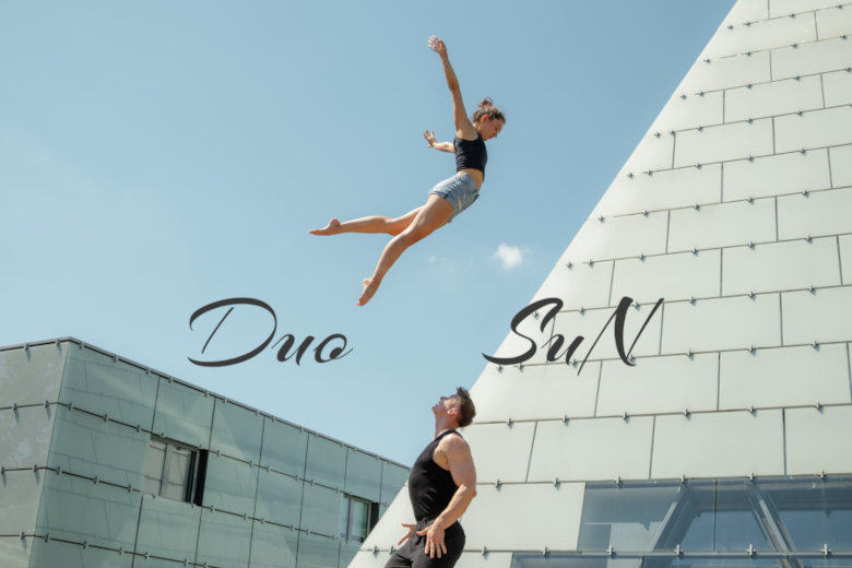 Acrobatic Duo - Show Act